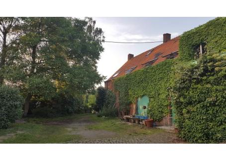 Agro Vastgoed - In dorpskern gelegen hoeve te koop te Hoevenen (Stabroek)